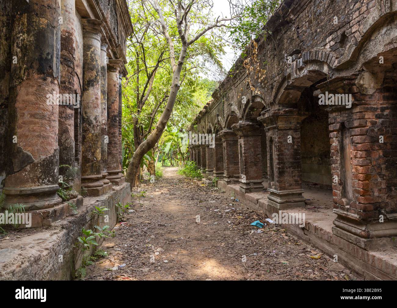 Puthia complex ruins, Rajshahi Division, Puthia, Bangladesh Stock Photo - Alamy