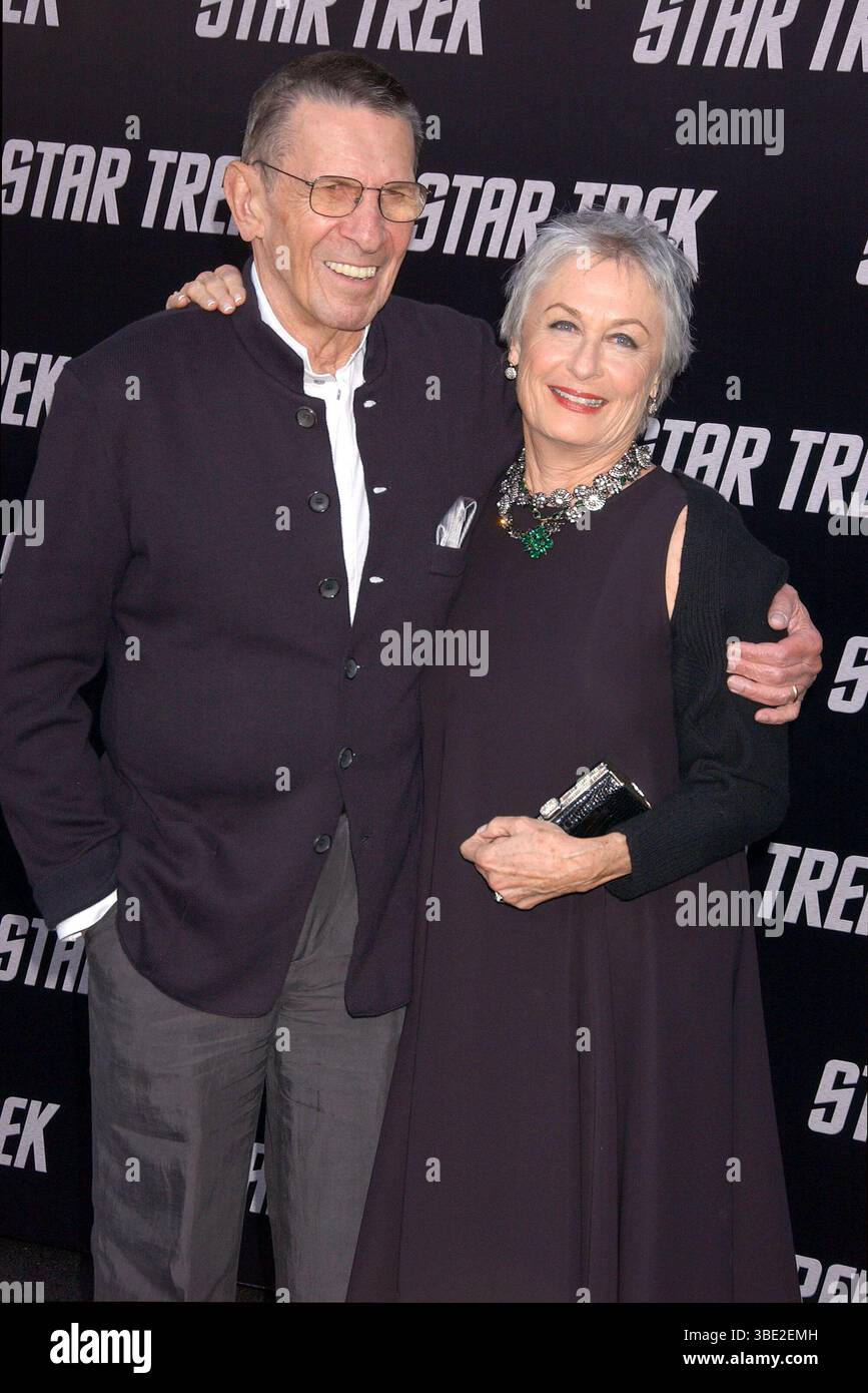 Leonard Nimoy and his wife Susan Bay at the premiere of "Star Trek ...