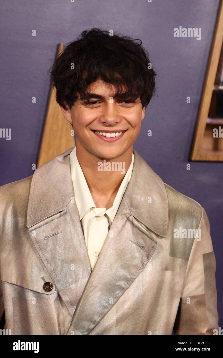 Ben Almeida at arrivals for 2025 American Music Awards, Fontainebleau ...