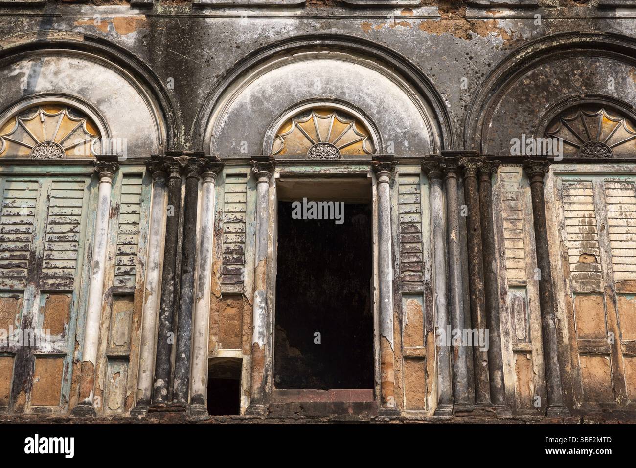 Teota Zamindar Bari windows, Dhaka Division, Shivalaya, Bangladesh Stock Photo - Alamy