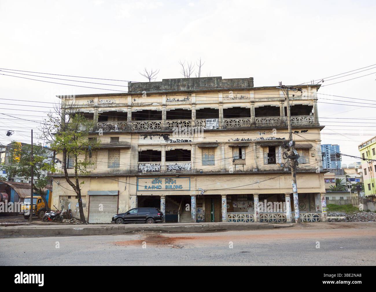 Old colonial Rashid building, Chittagong Division, Chittagong ...