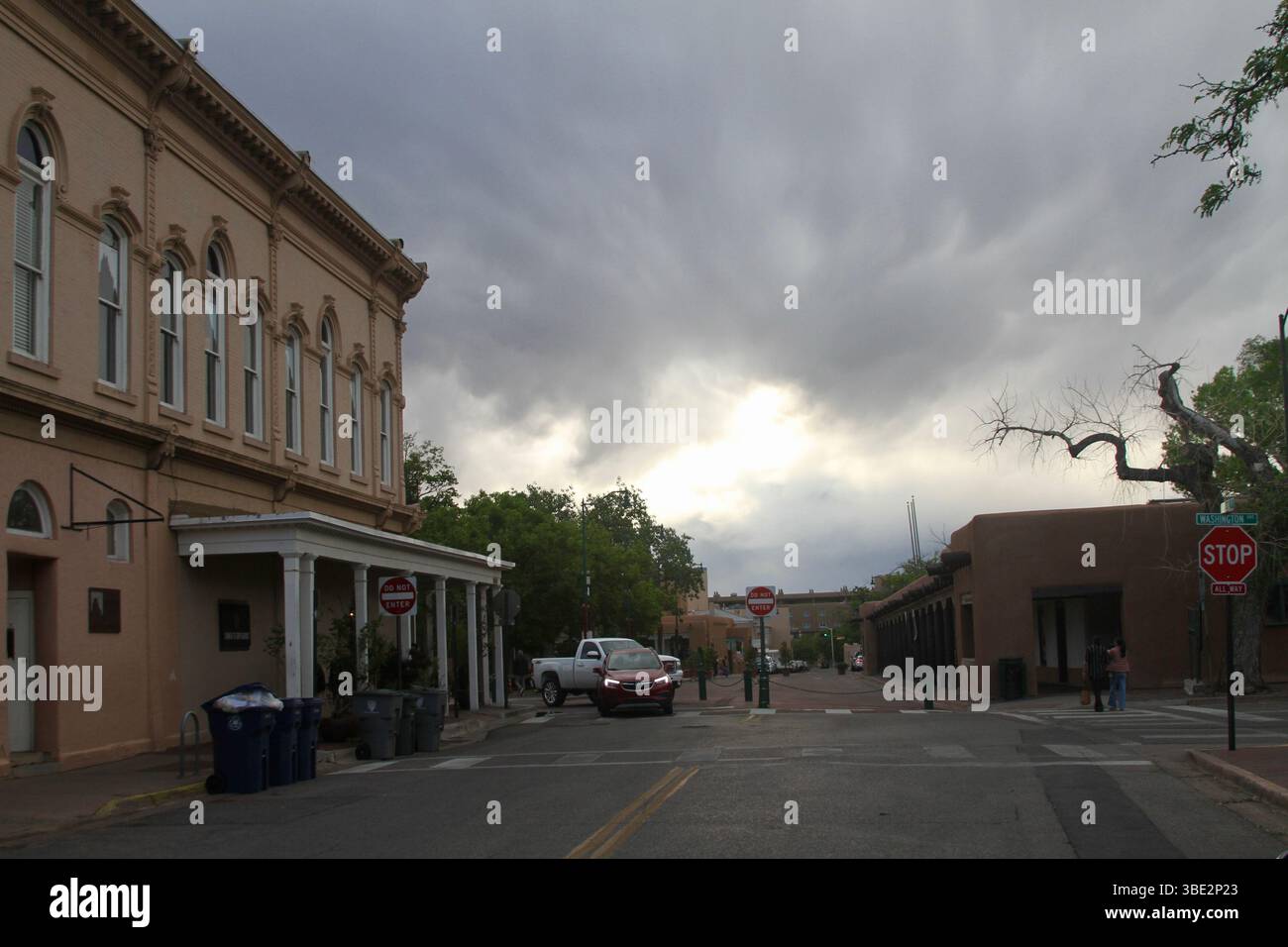 May 26, 2025, Santa Fe, New Mexico: (new) santa fe and tourism. May 26 ...