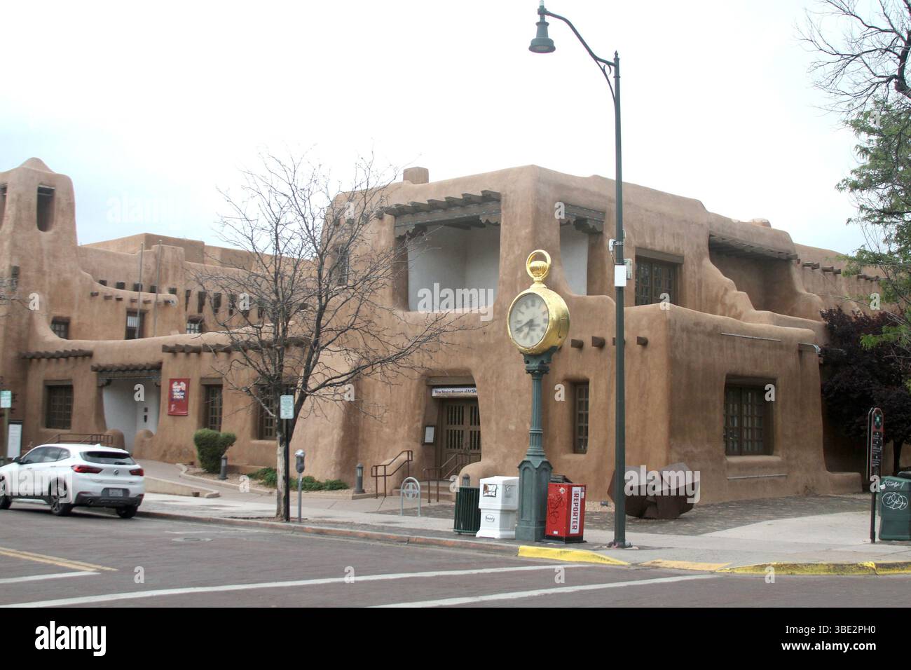 May 26, 2025, Santa Fe, New Mexico: (new) santa fe and tourism. May 26 ...