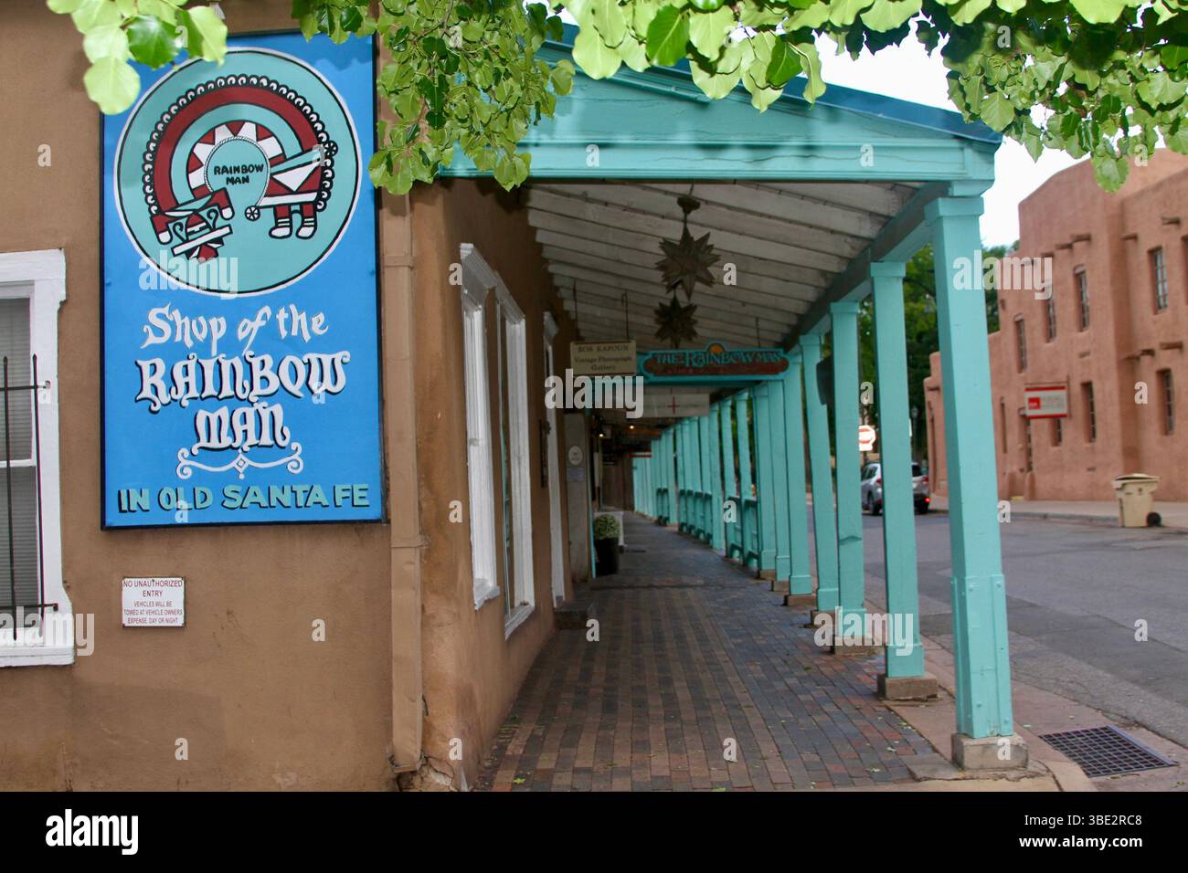 May 26, 2025, Santa Fe, New Mexico: (new) santa fe and tourism. May 26 ...