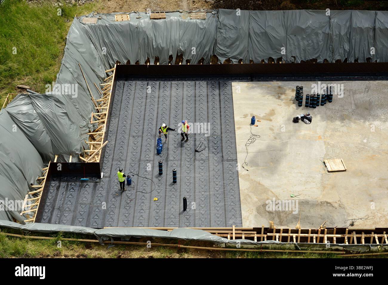 Early stage construction process hi-res stock photography and images ...