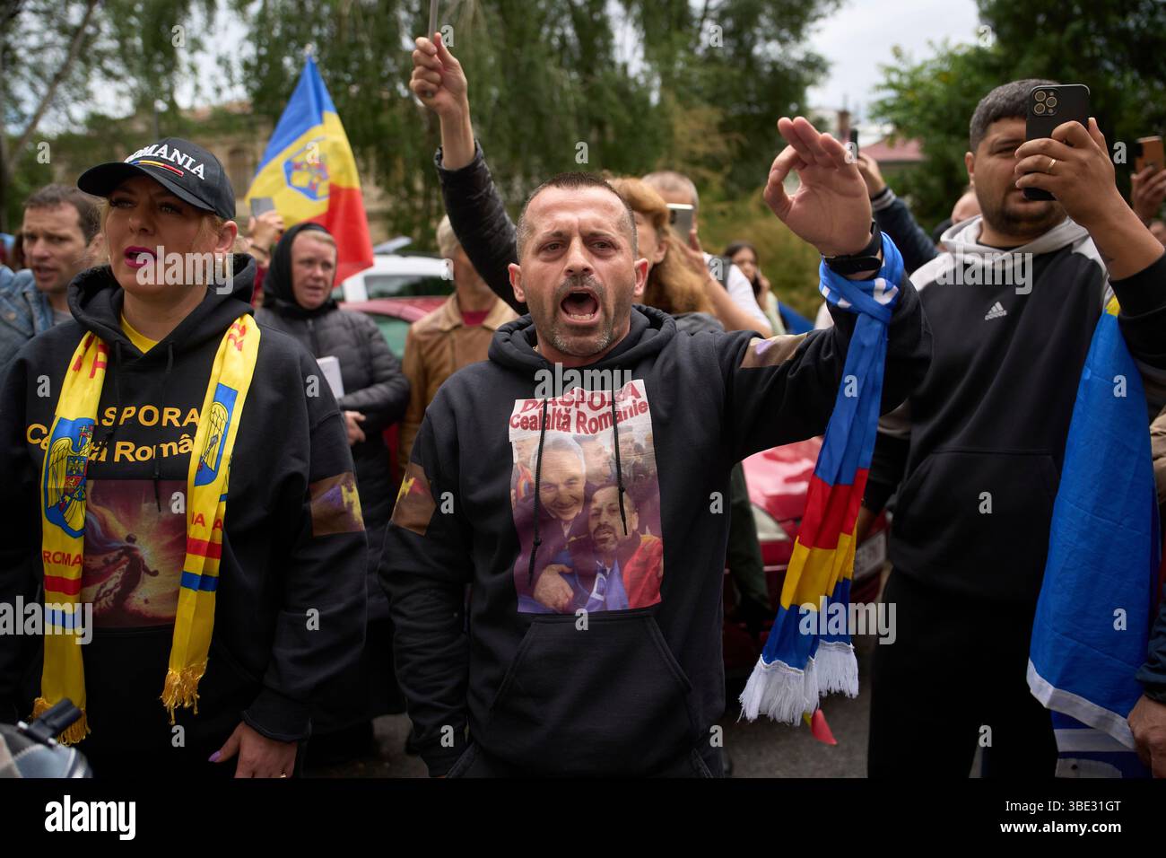 Supporters of Calin Georgescu, the winner of the first round of last ...