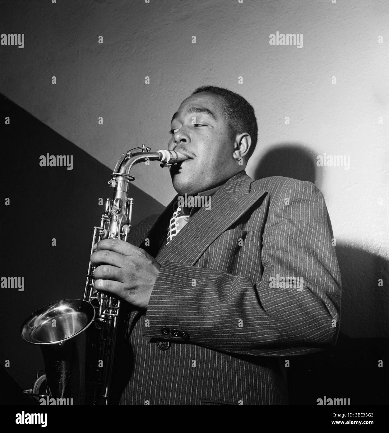 Portrait of Jazz Legend Charlie Parker backstage at The Three Deuces ...