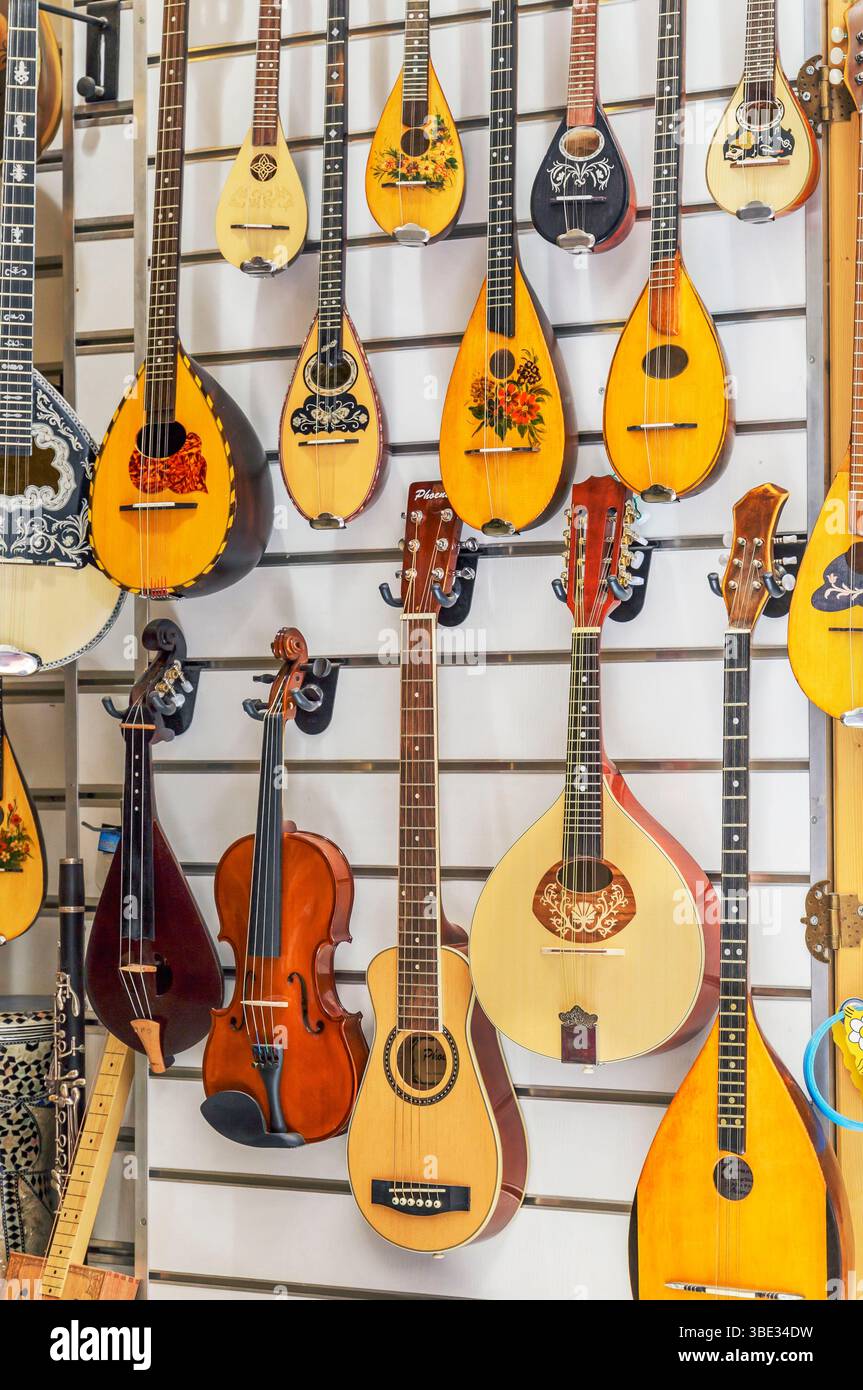 Greek musical instruments hi-res stock photography and images - Alamy