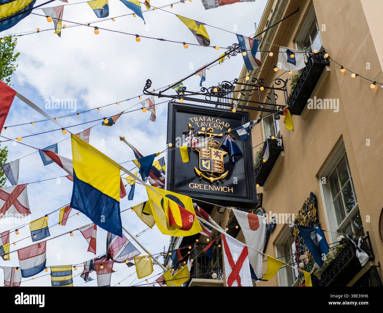 Navel pub hi-res stock photography and images - Alamy