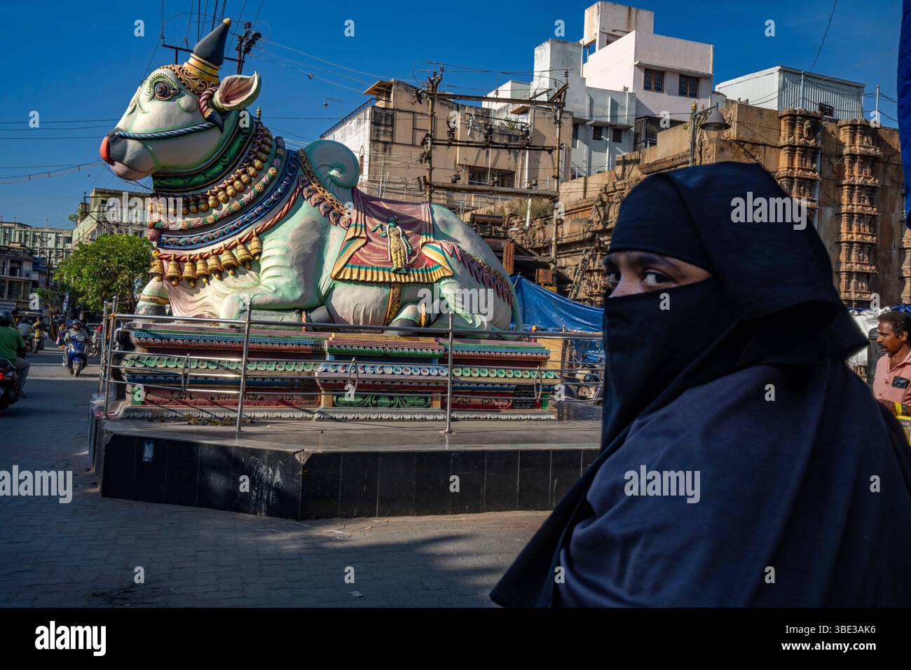 India, Tamil Nadu, Madurai, statue of Nandi, the bull god Stock Photo ...