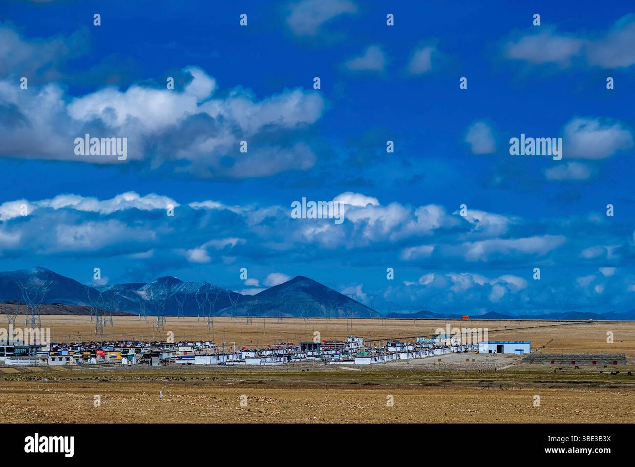 China, Tibet Autonomous Region, between Tingri and Paryang ...