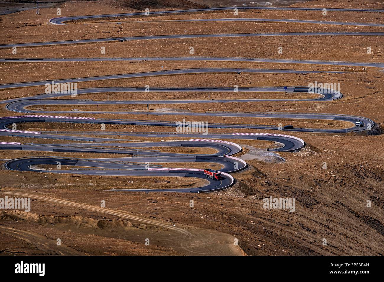 China, Tibet Autonomous Region, Rongbuk, Chomolungma National Park ...