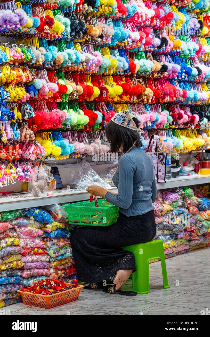Thailand, Bangkok, Samphanthawong district, Chinatown, Sampheng Market ...