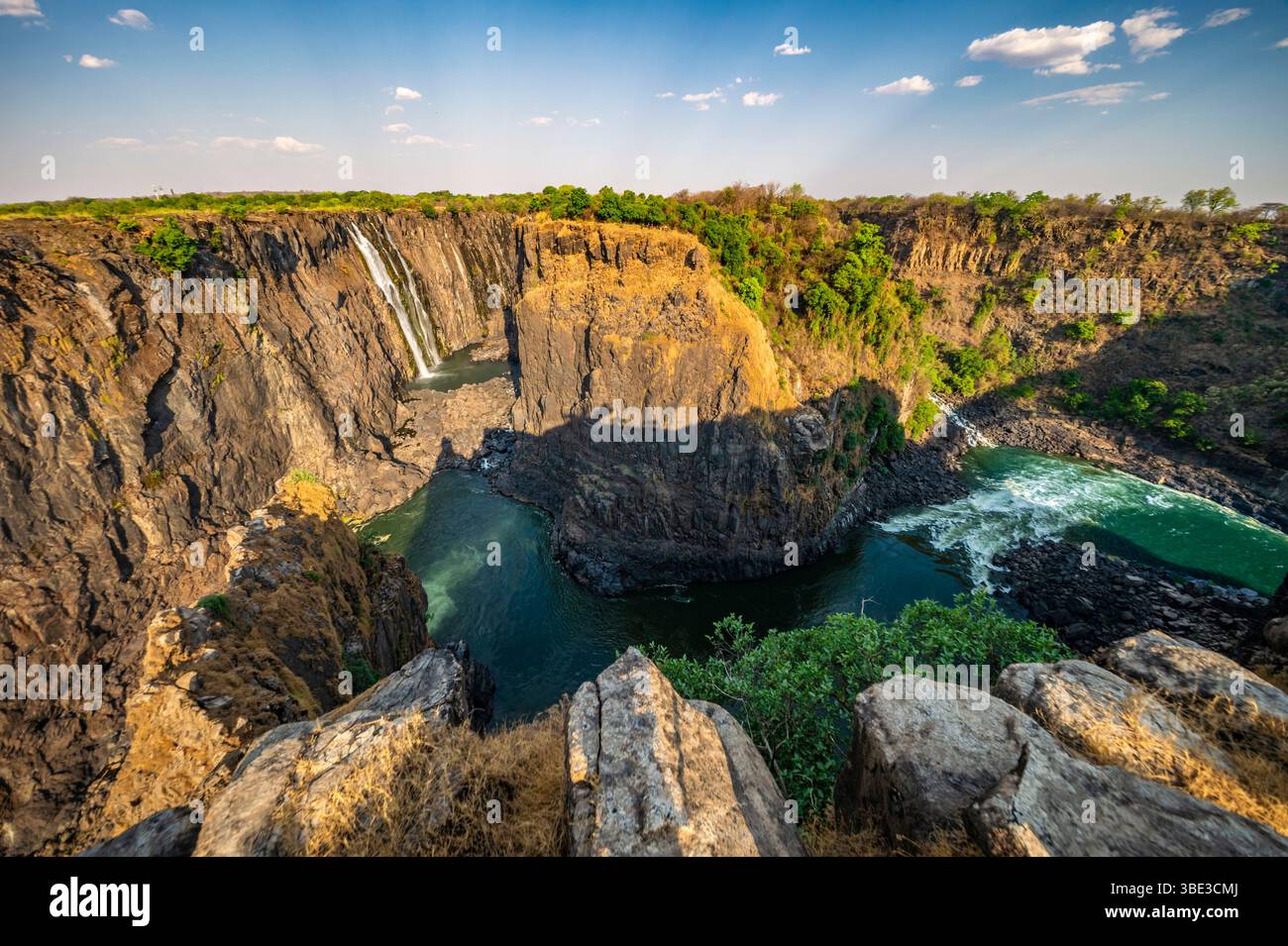 Zimbabwe, Matabeleland septentrional province, Hwange district ...
