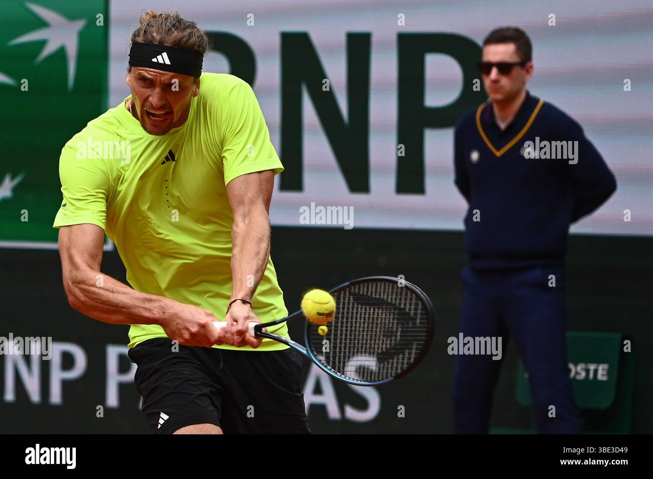 Paris, France. 27th May, 2025. Roland Garros 2025: Alexander Zverev ...