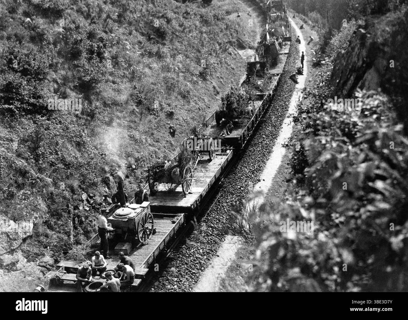 La Bataille du Rail Year : 1946 France Director : René Clément Palme d ...