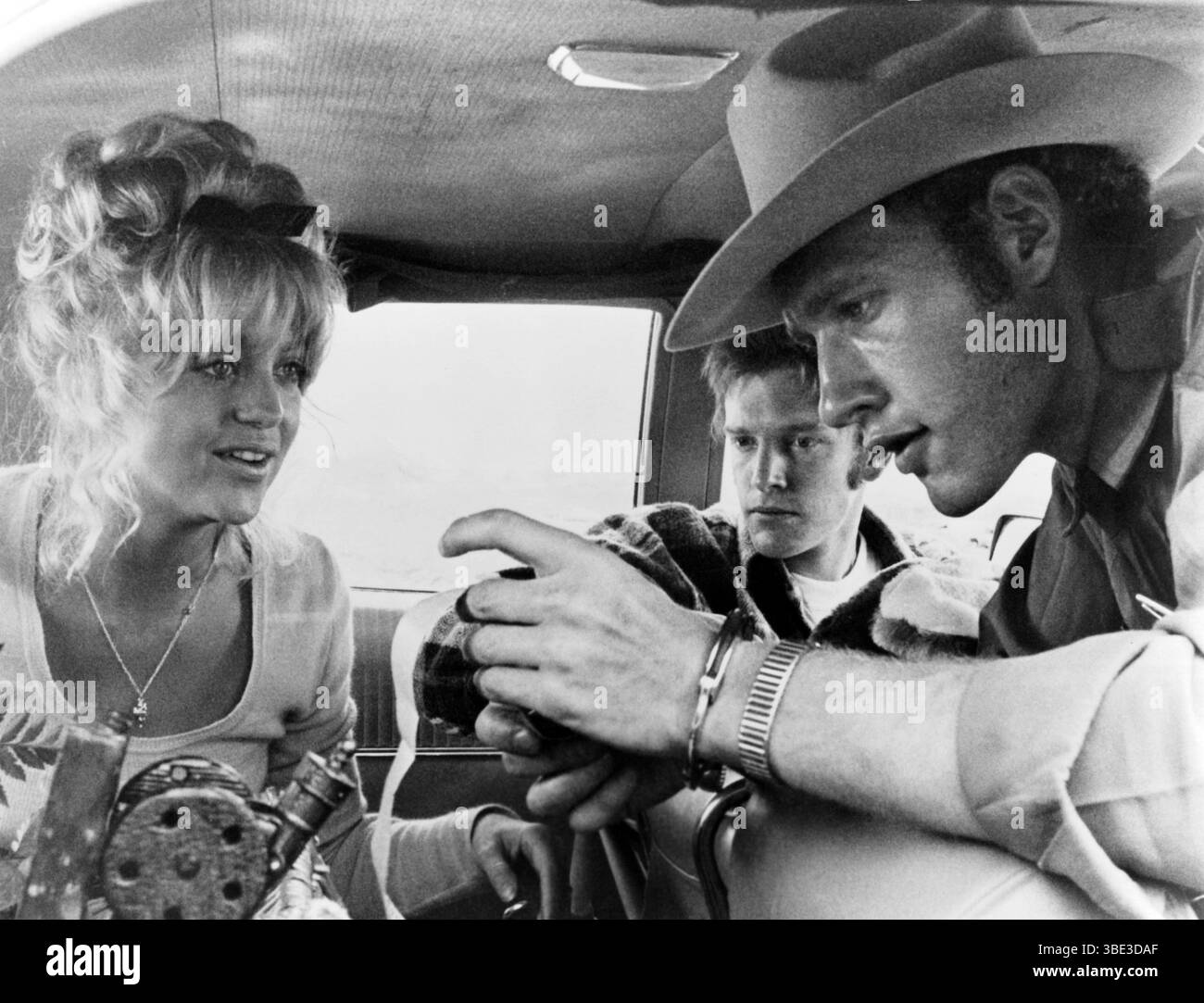 The Sugarland Express Year : 1974 USA Director : Steven Spielberg ...