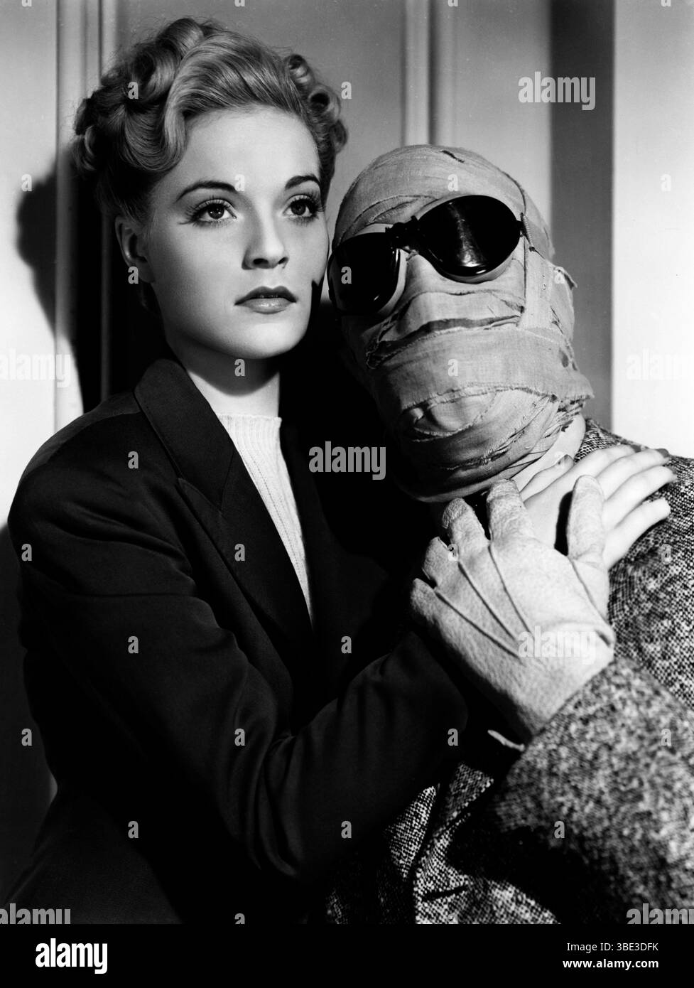 The Invisible Man Year : 1933 USA Director : James Whale Gloria Stuart ...