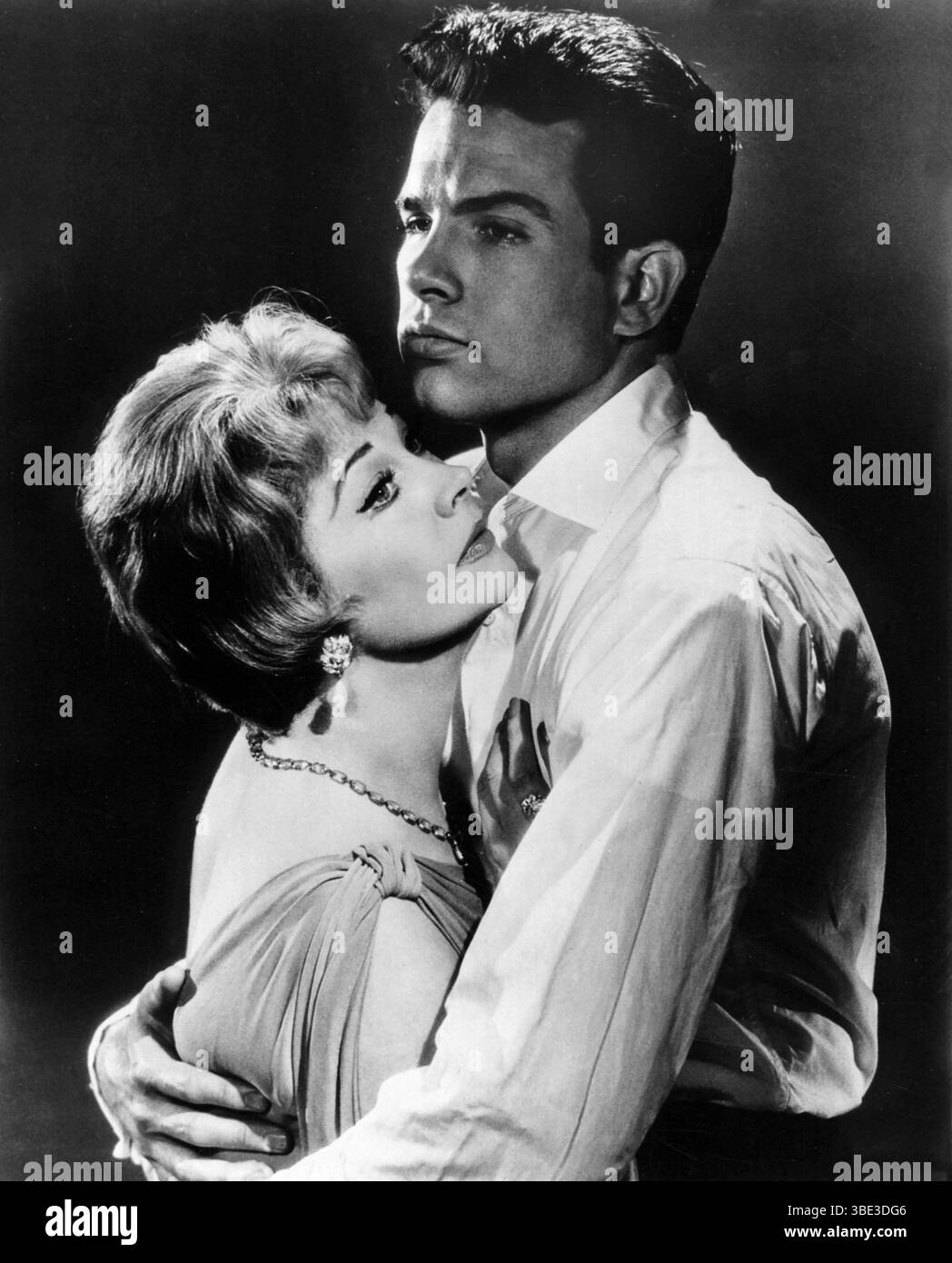 The Roman Spring Of Mrs. Stone Year : 1961 USA Director : Jose Quintero Vivien Leigh, Warren ...