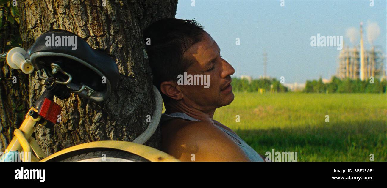 Red Rocket Year : 2021 USA Directed by Sean Baker Simon Rex Stock Photo ...