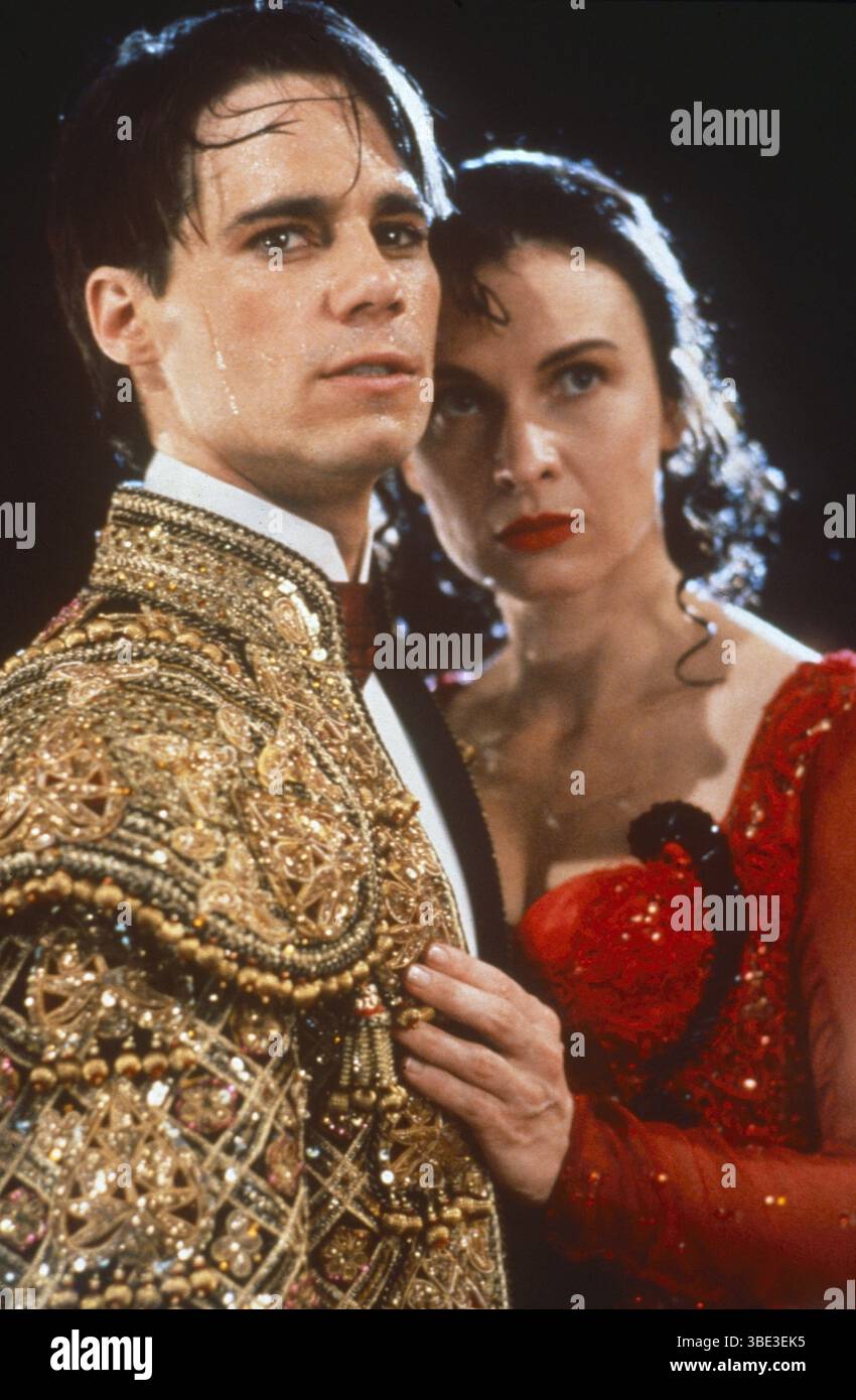 Strictly Ballroom Year: 1992 - Australia Directed by Baz Luhrmann Tara ...