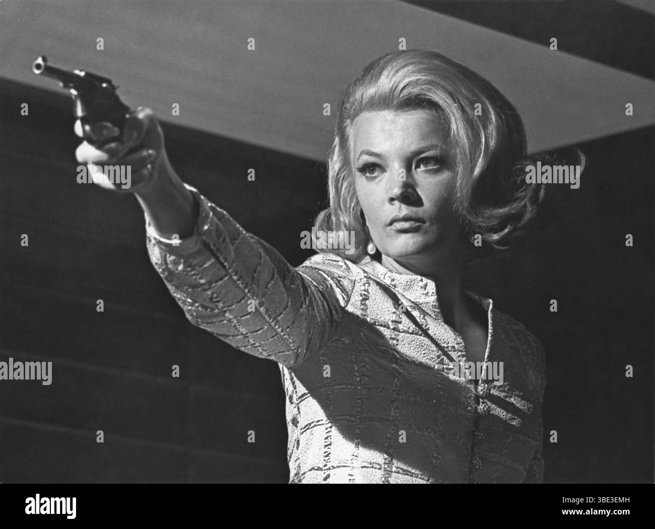 Tony Rome Year : 1967 USA Directed by Gordon Douglas Gena Rowlands ...