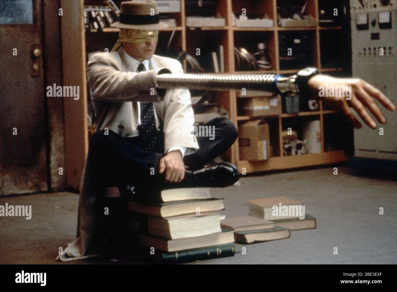 Inspector Gadget Year : 1999 USA Directed by David Kellogg Matthew ...