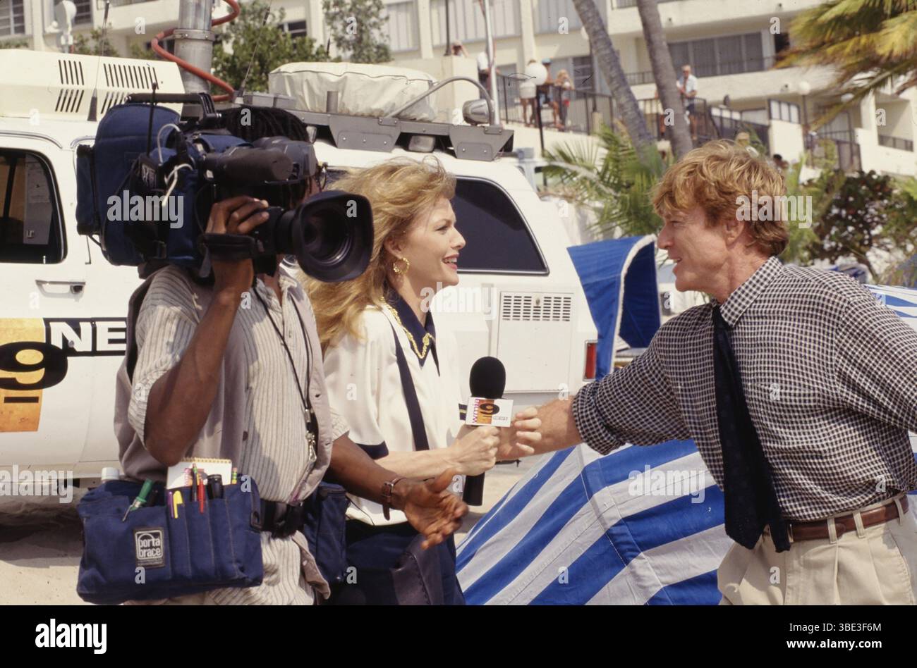 Up Close and Personal Year : 1996 USA Directed by Jon Avnet Michelle ...