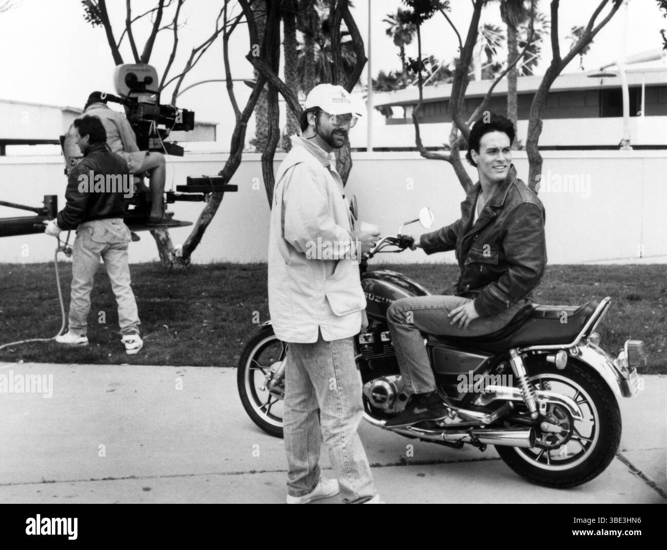 Rapid Fire Year : 1992 USA Director : Dwight Little Dwight H. Little ...