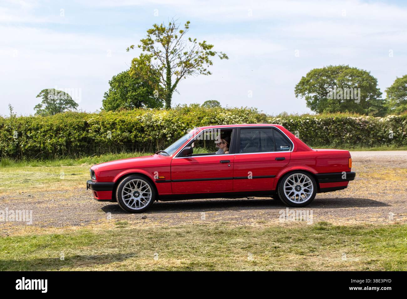 Bmw 3 series 325i sport manual hi-res stock photography and images - Alamy
