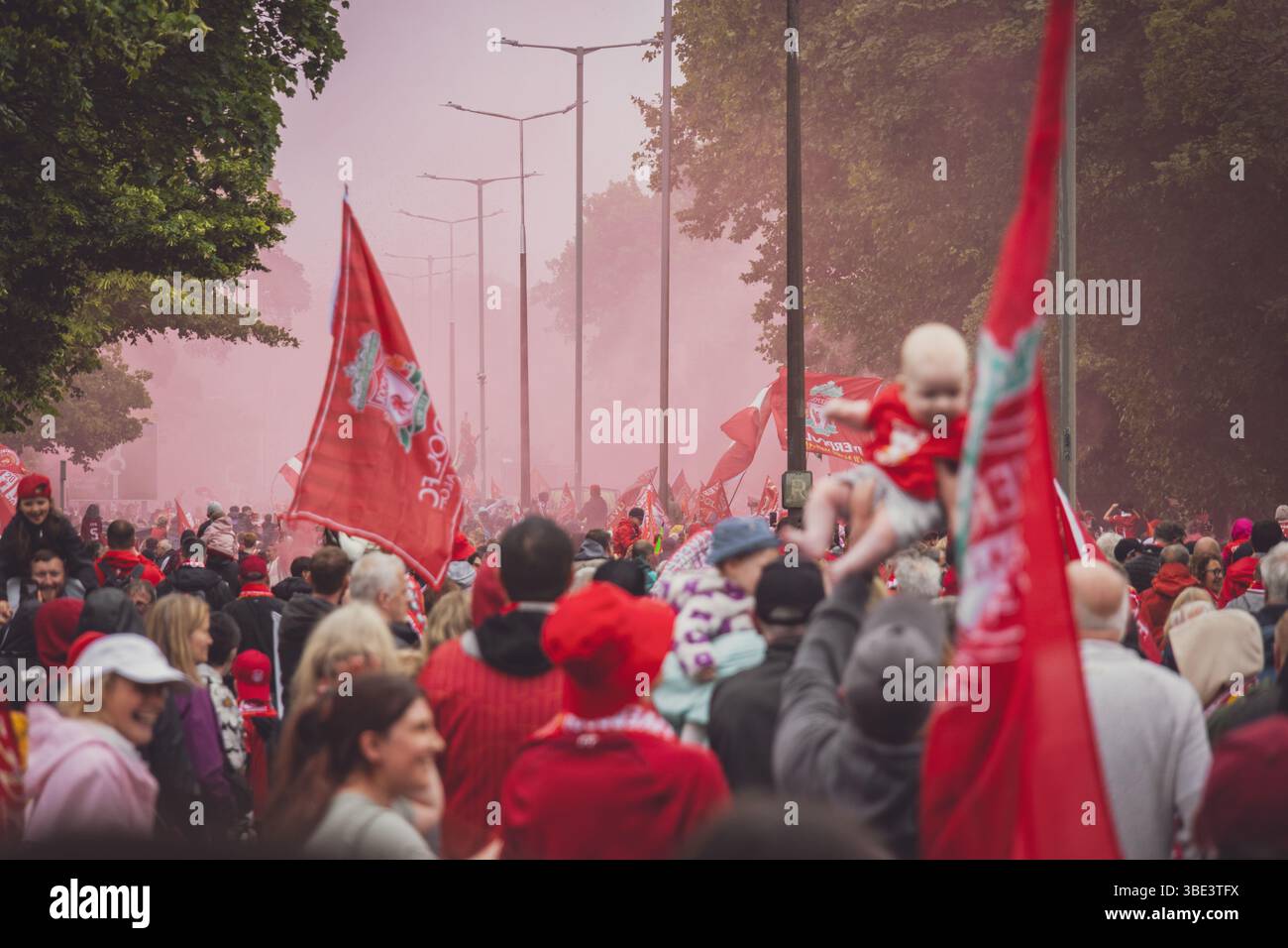Liverpool trophy 2025 hi-res stock photography and images - Alamy