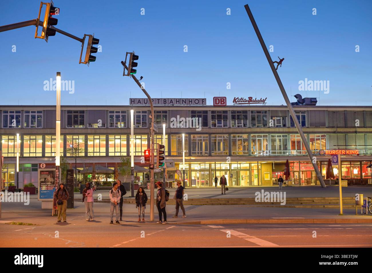Hauptbahnhof, Rainer-Dierichs-Platz, Kassel, Hessen, Deutschland ...