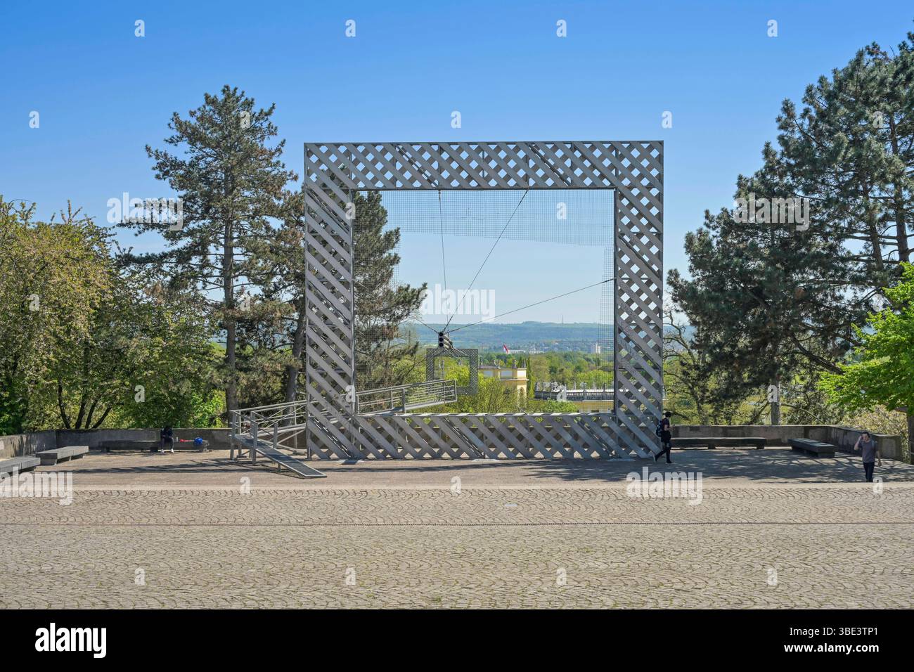 Rahmenbau Landschaft im Dia - documenta 6, Friedrichsplatz, Kassel ...
