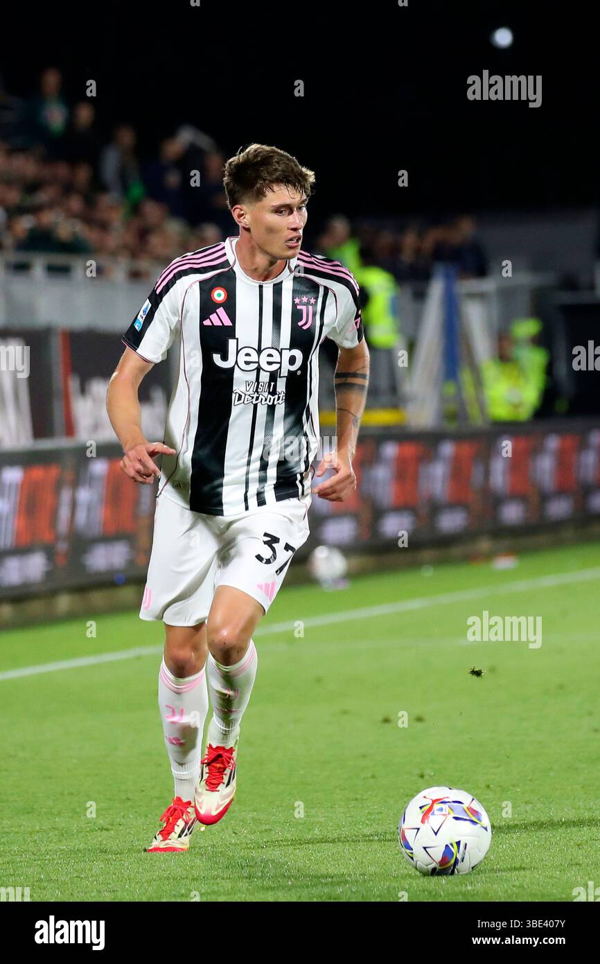 Venezia, Italia. 25th May, 2025. Juventus' Nicolo Savona during the ...