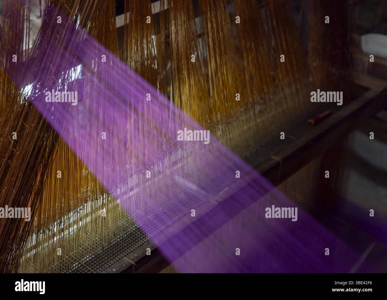 Sari factory dhaka division hi-res stock photography and images - Alamy