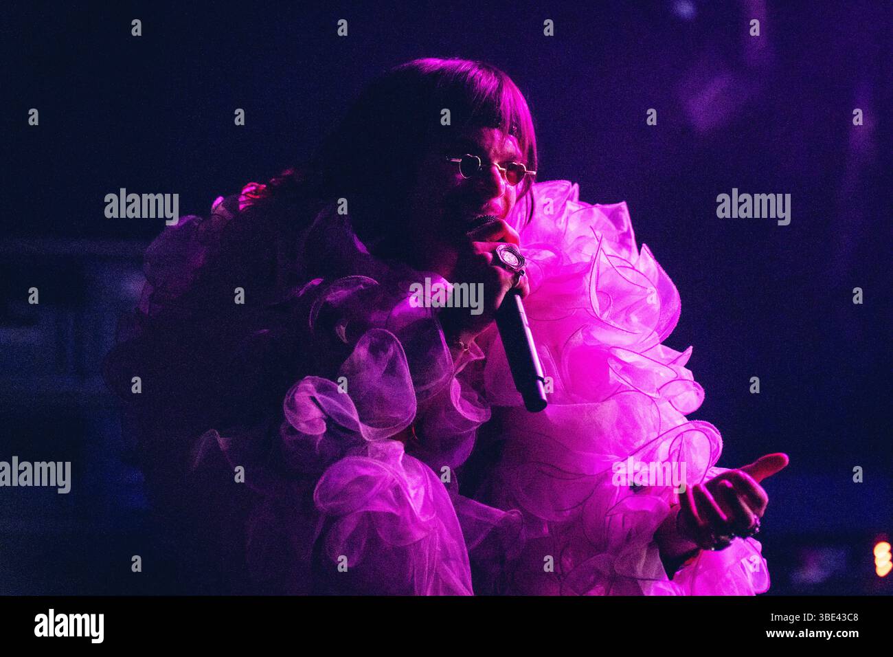 Jungle bobby rapper hi-res stock photography and images - Alamy