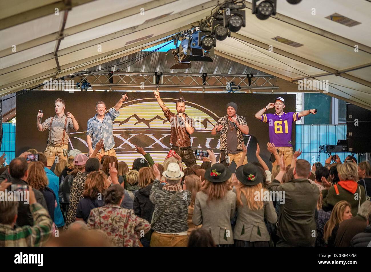 Stadl an der Mur, Steiermark, Österreich, Europa: Auftritt von voXXclub ...