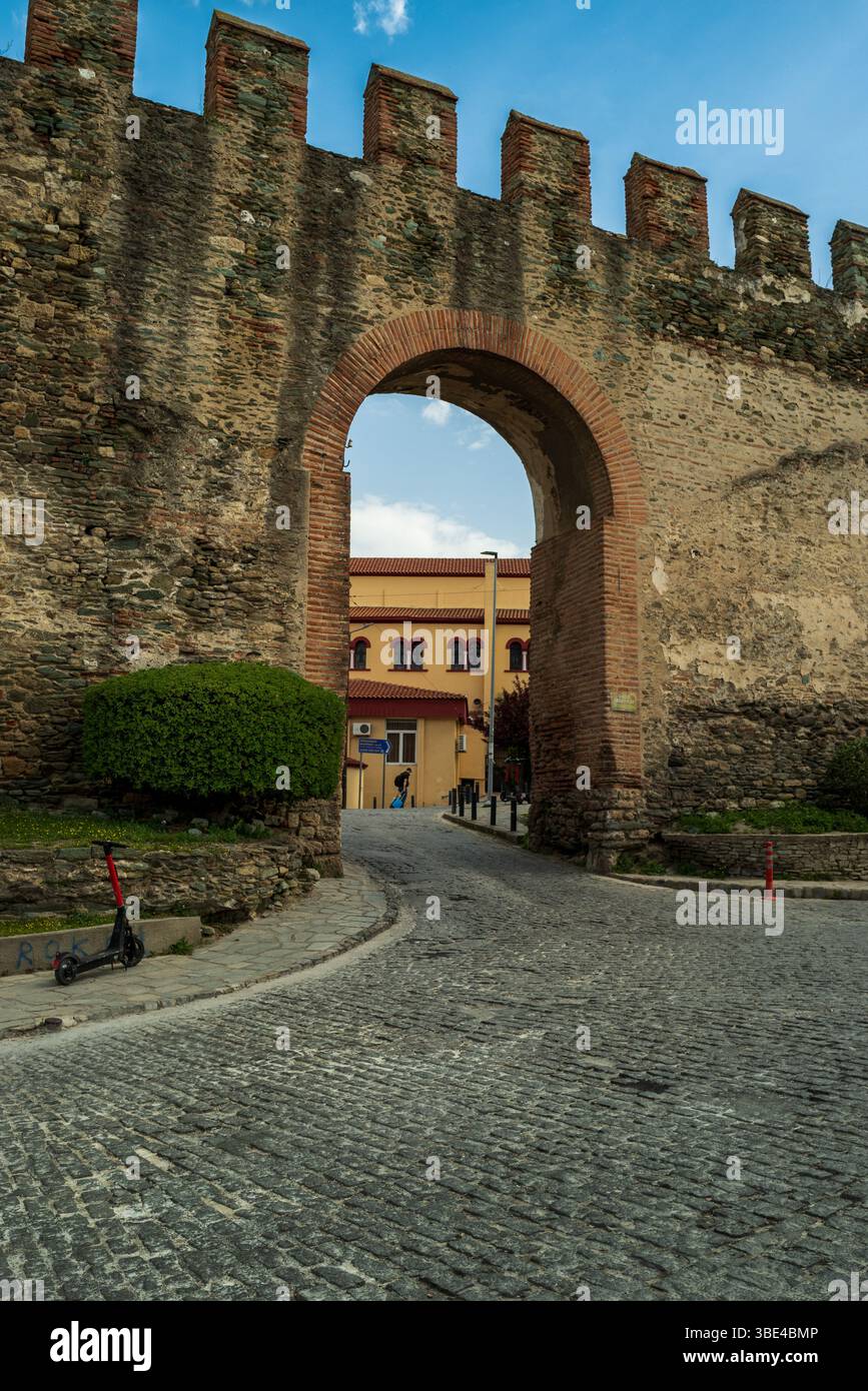 Entrance Arch through Thessaloniki’s historic Byzantine fortification ...
