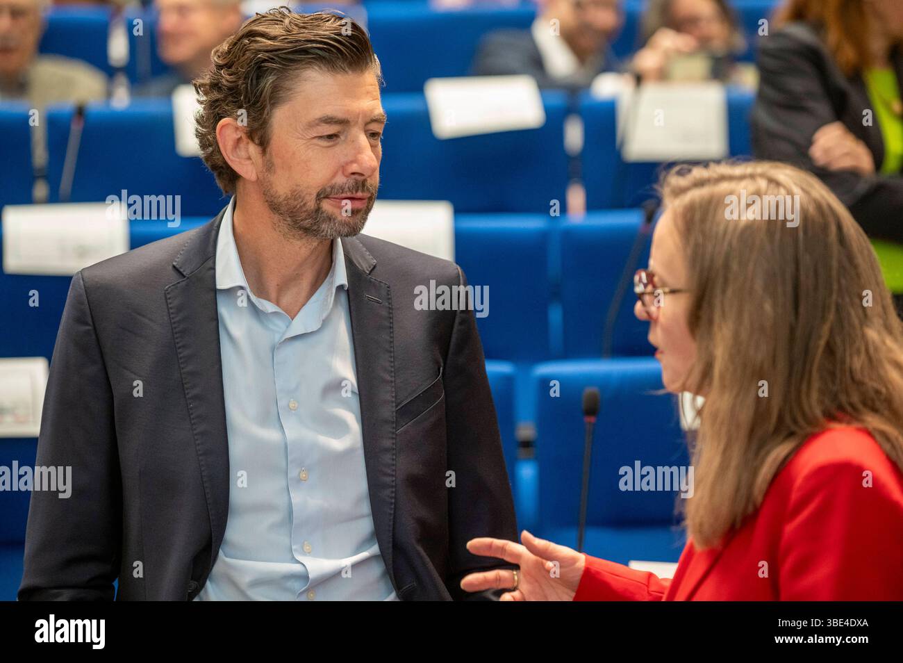 Das DIW Berlin wird 100 EUR, Deutschland, Berlin, 27.05.2025: Das DIW ...