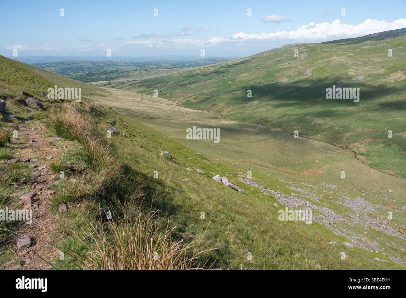 Cwm Sawdde Fechan and Garreg Las, Black Mountain, Wales, UK Stock Photo ...