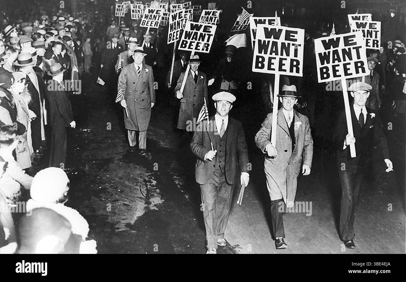 Labor unions hold anti-prohibition meeting Chicago 1920s. Between 1920 ...