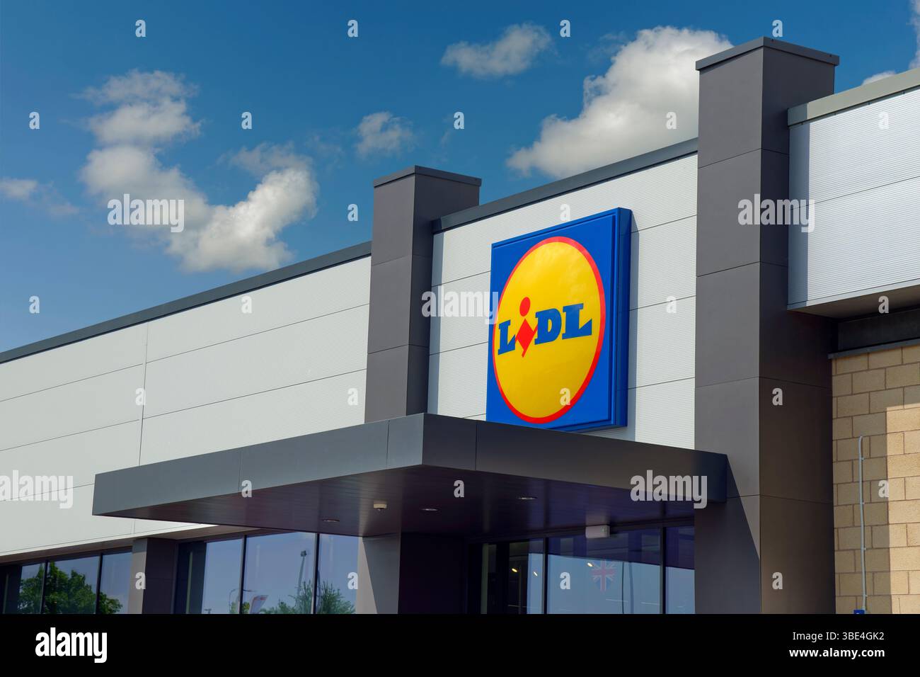 Lidl supermarket sign in hi-res stock photography and images - Alamy