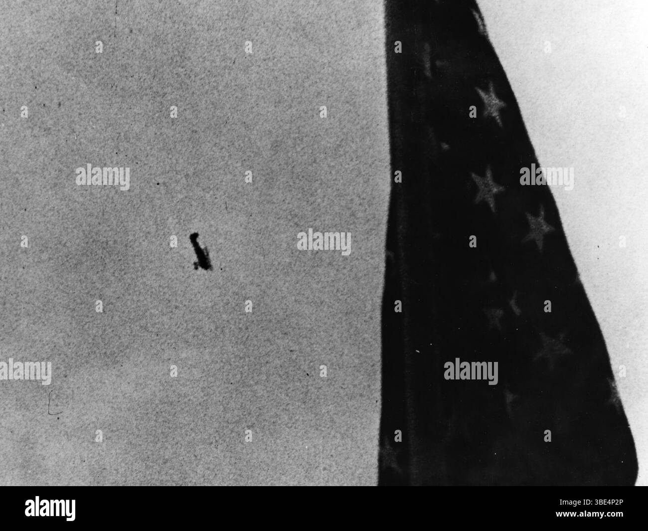 Japanese plane attacking USS Panay (PR-5), 12 December 1937 Stock Photo ...