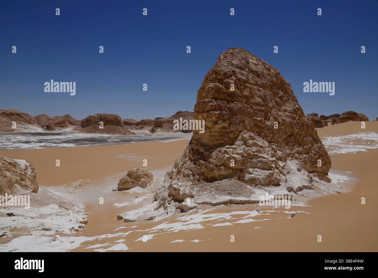 Rock formations in the Agabat Valley, Egypt Stock Photo - Alamy