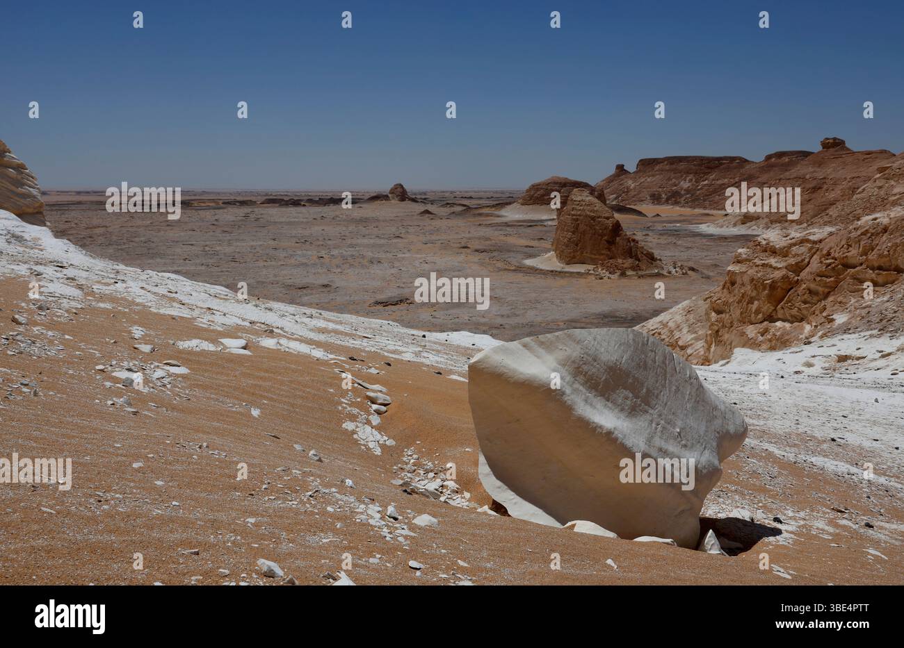 Rock formations in the Agabat Valley, Egypt Stock Photo - Alamy