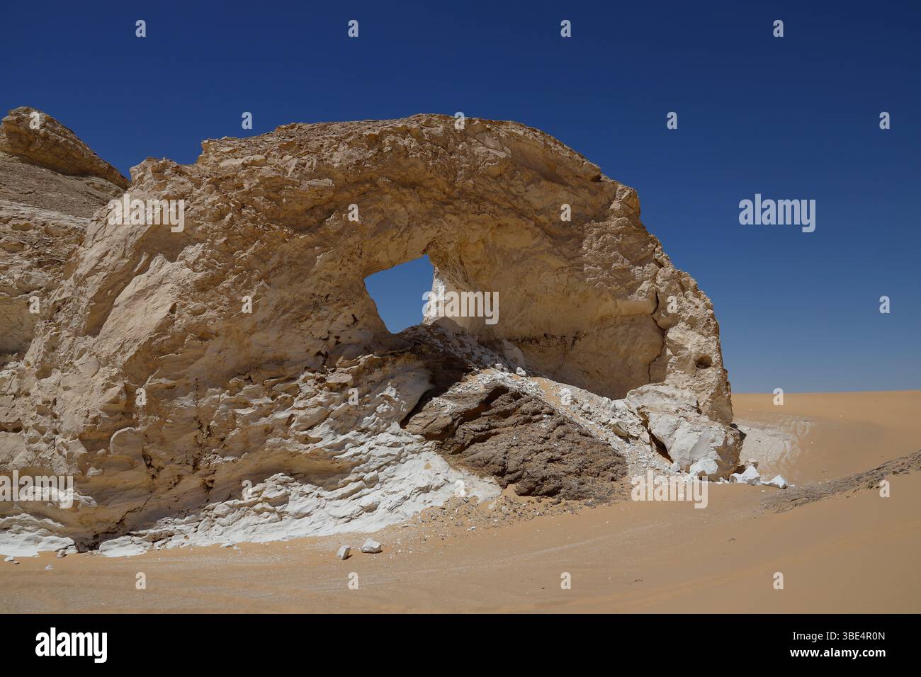 Natural arch in the Agabat Valley, Egypt Stock Photo - Alamy