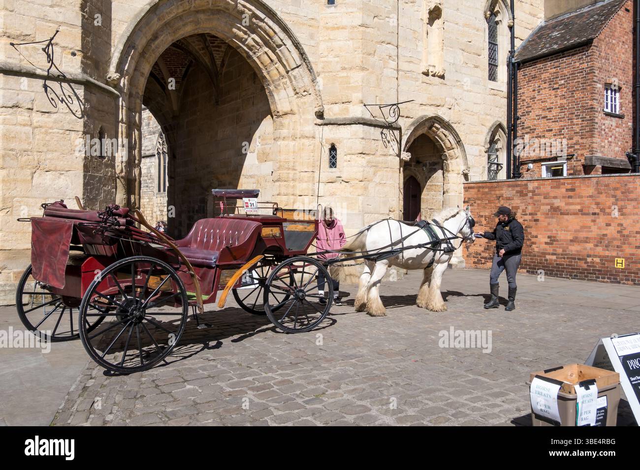 Horse and carriage tours of Lincoln, Exchequer Gate, Lincoln City ...