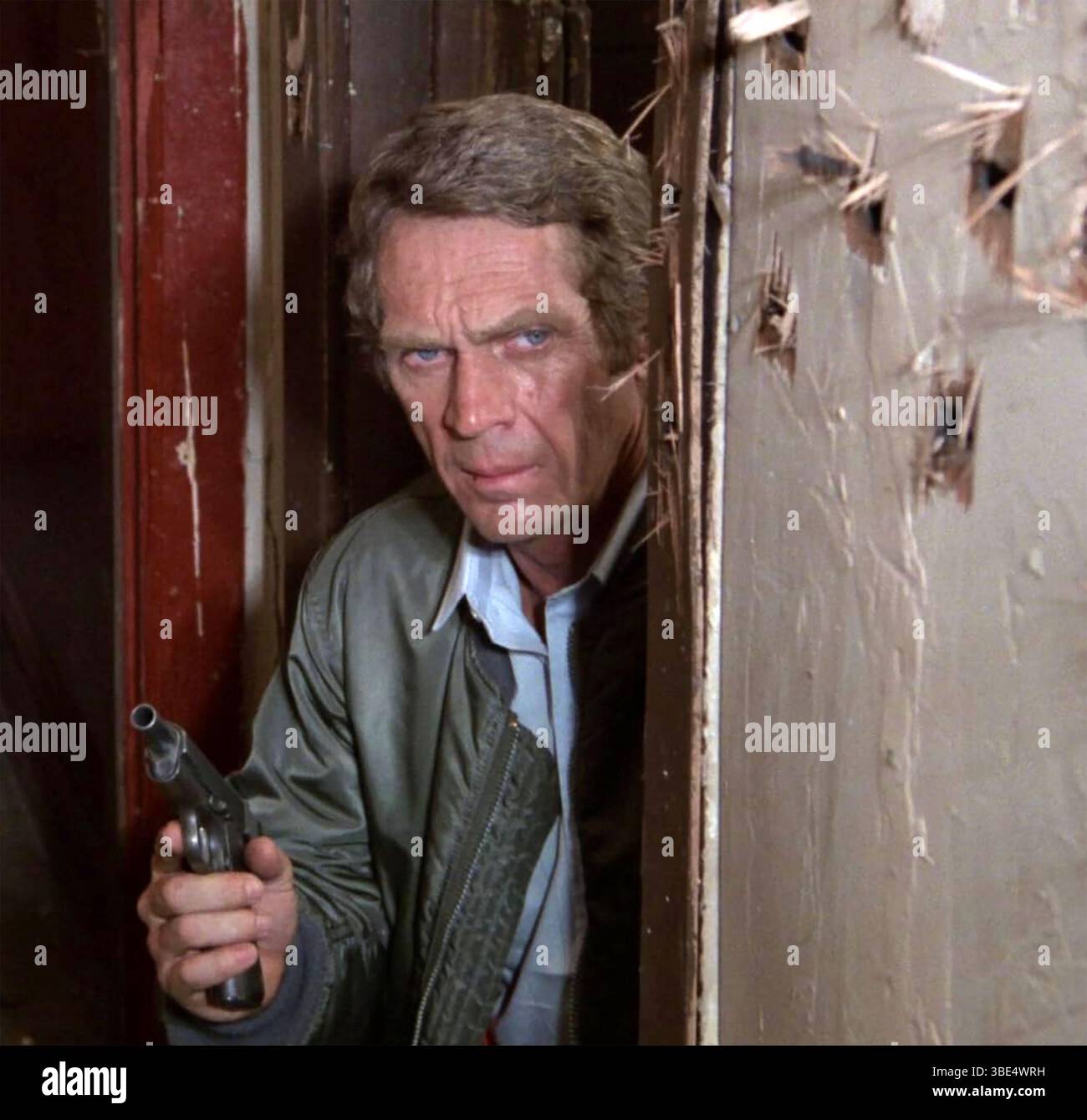 THE HUNTER 1980 Paramount Pictures film with Steve McQueen who died ...