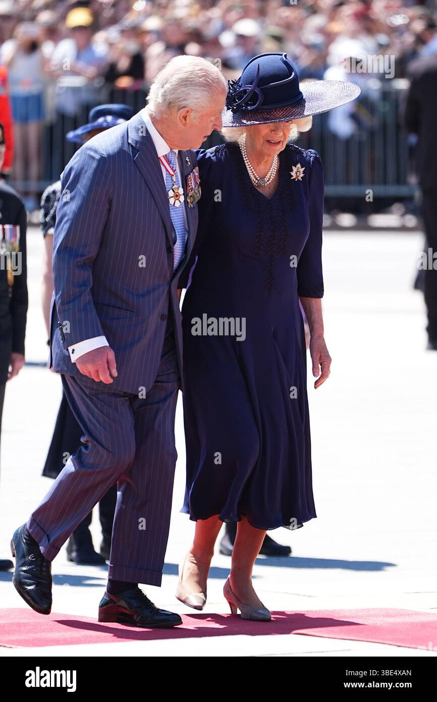 King Charles III and Queen Camilla arriving to lay a wreath at the Tomb ...