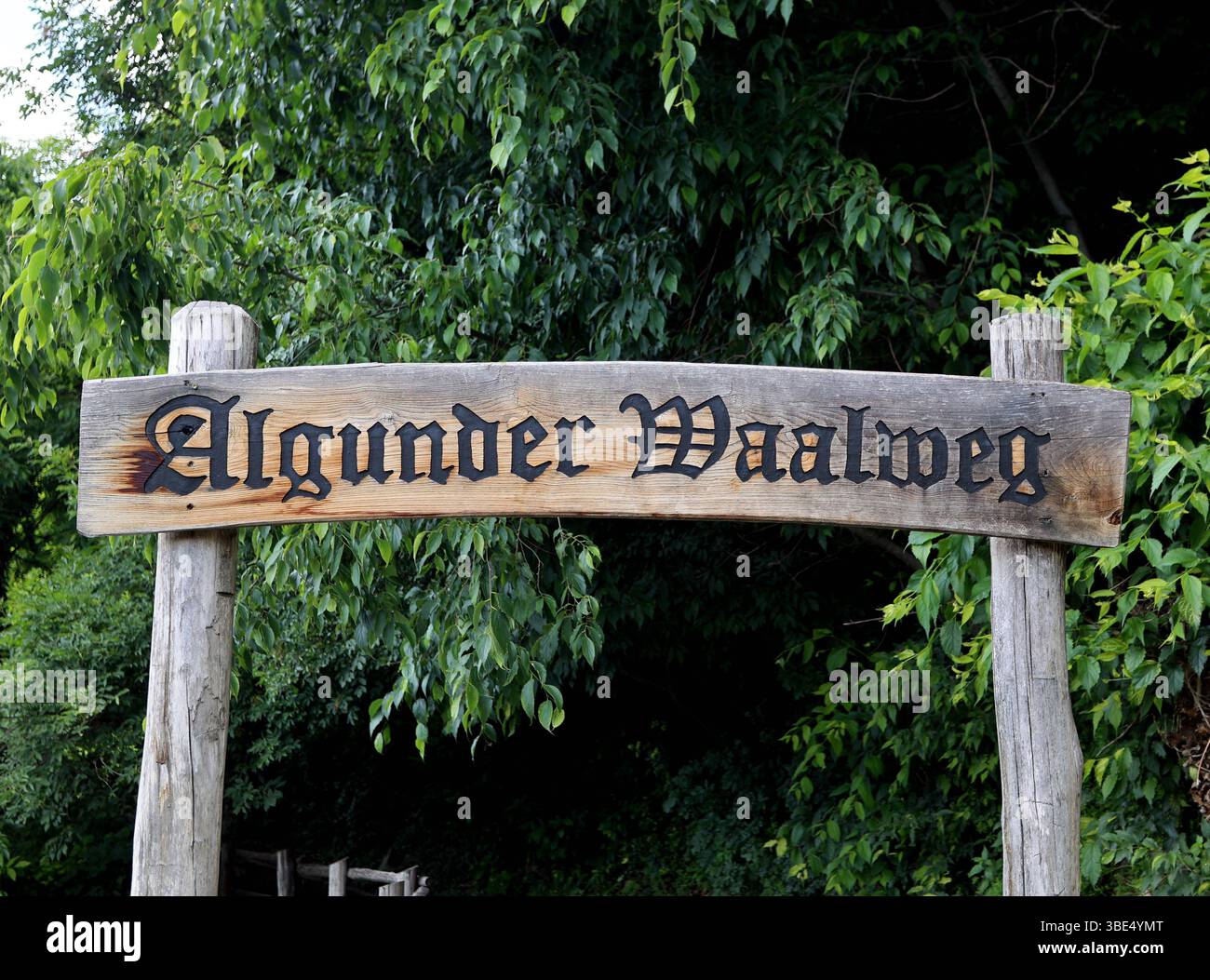 Hier der Blick auf den Algunder Waalweg bei Algund, Lagundo, Hotspot ...